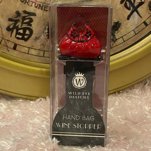 Wild Eye Designs | Dining | Wild Eye Designs Handbag Wine Bottle ...